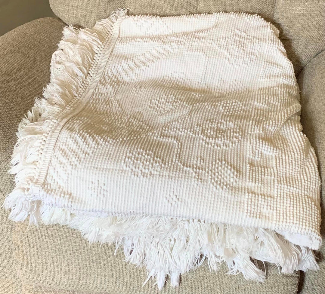 Vintage Bates George Washingtons Choice White Hobnail Bedspread - Etsy
