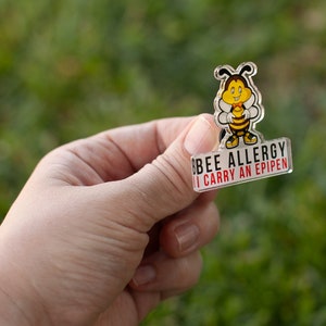 Bee Allergy I Carry an Epipen Allergies Awareness Medical Alert Pin ...