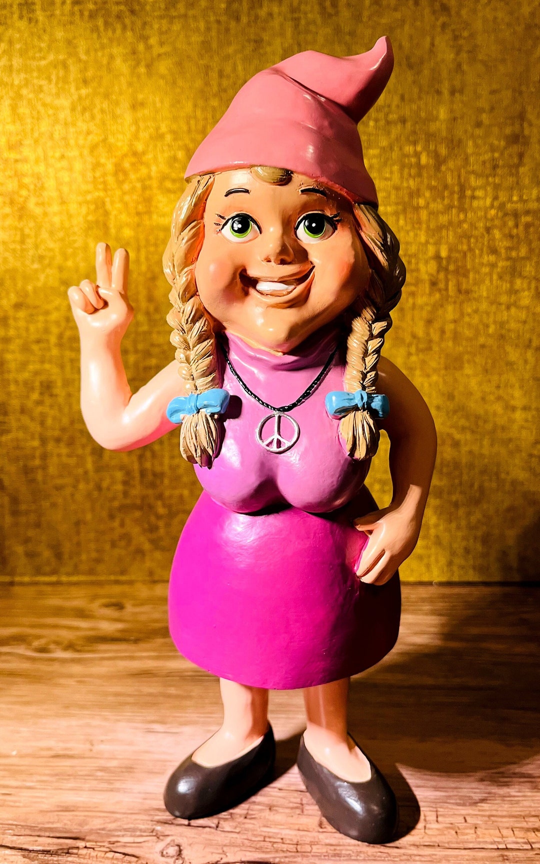 Garden Gnome Dwarf Woman Garden Gnome Hand-painted and Weatherproof ...
