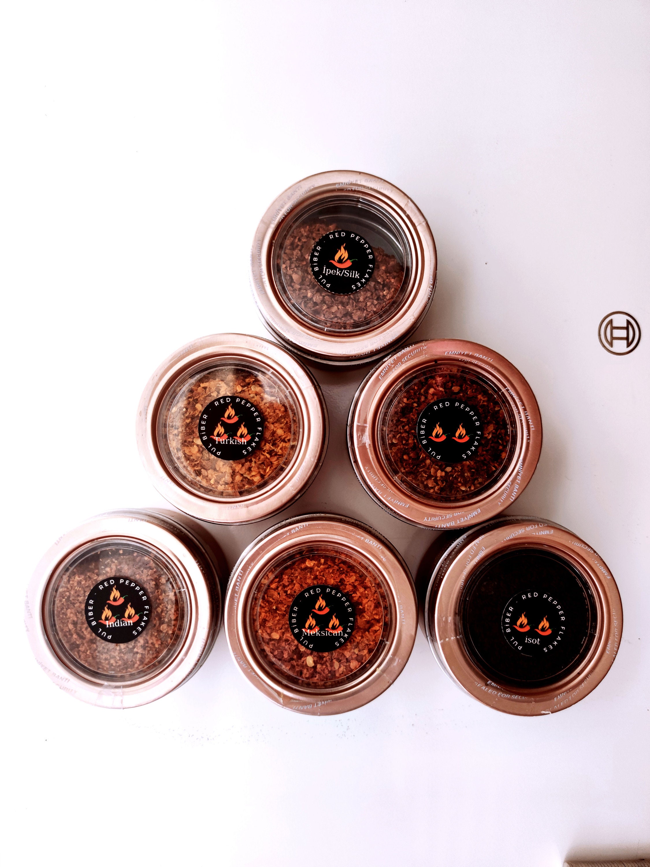 6 Different Types of Hot Chili Peppers in Magnetic Spice Tin Boxes. - Etsy
