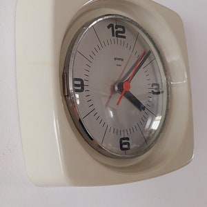 Retro Capsule Wall Clock / Retro Wall Clock / Space Age / Pop Art /MCM ...