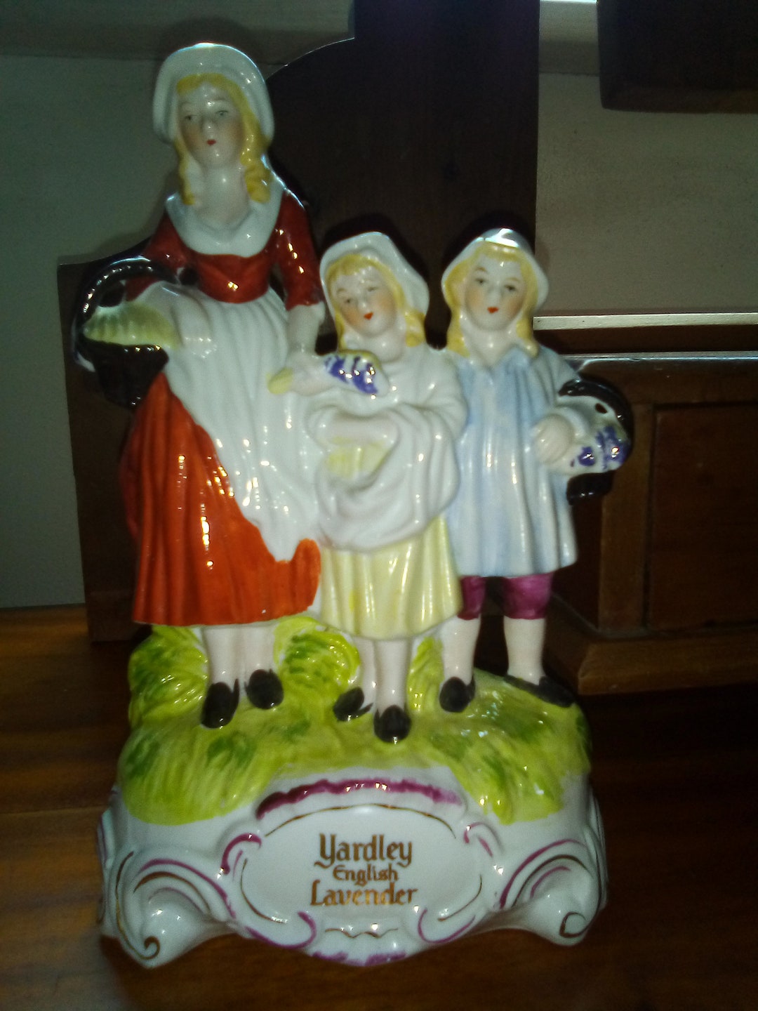 Vintage Yardley English Lavender Advertising Figurine - Etsy UK