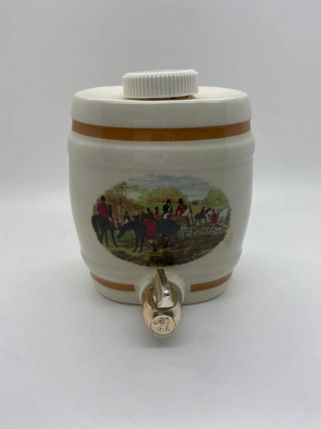 Very Rare Wade Hunting Scene Decanter Dispenser Replica of a 19th ...