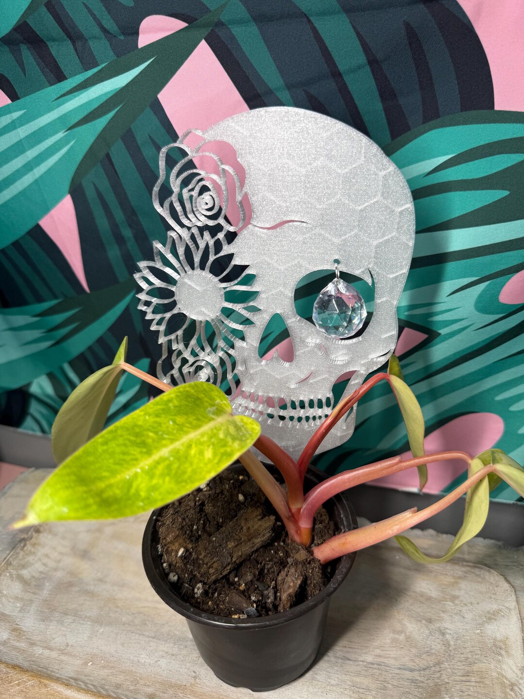 The Skully Trellis Stake | 3D Printed | Suncatcher | Rainbows | Window ...