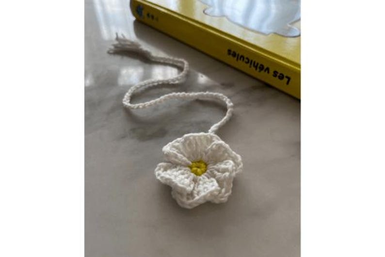 Flower Bookmark Crochet Pattern PDF – Easy & Cute Floral Design for ...