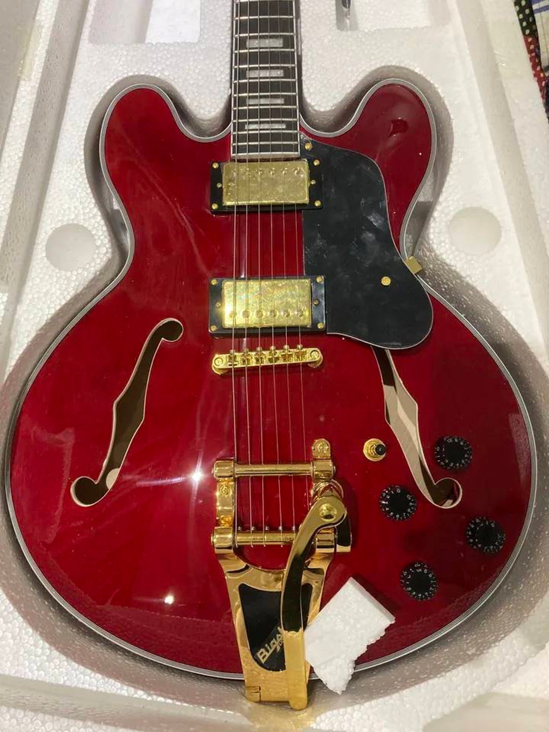 Elvis Presley Gibson Red Electric Guitar 68' Come Back - Etsy Canada