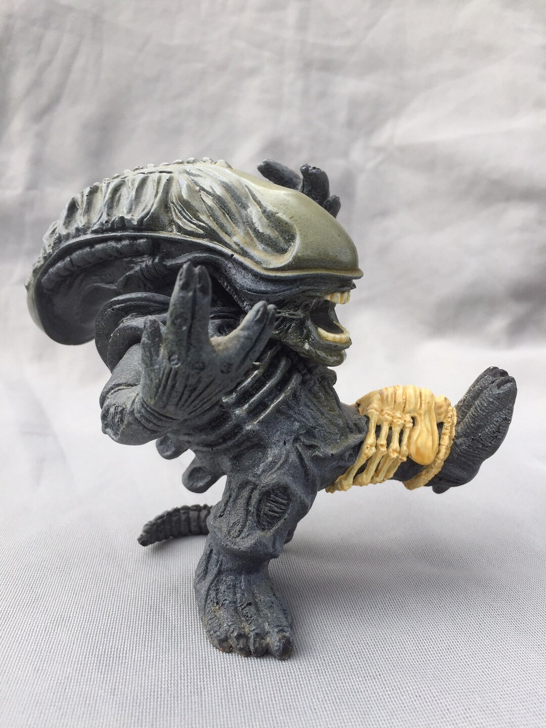 Alien Collector Resin Figure. Hand Painted Collectable. Movie ...