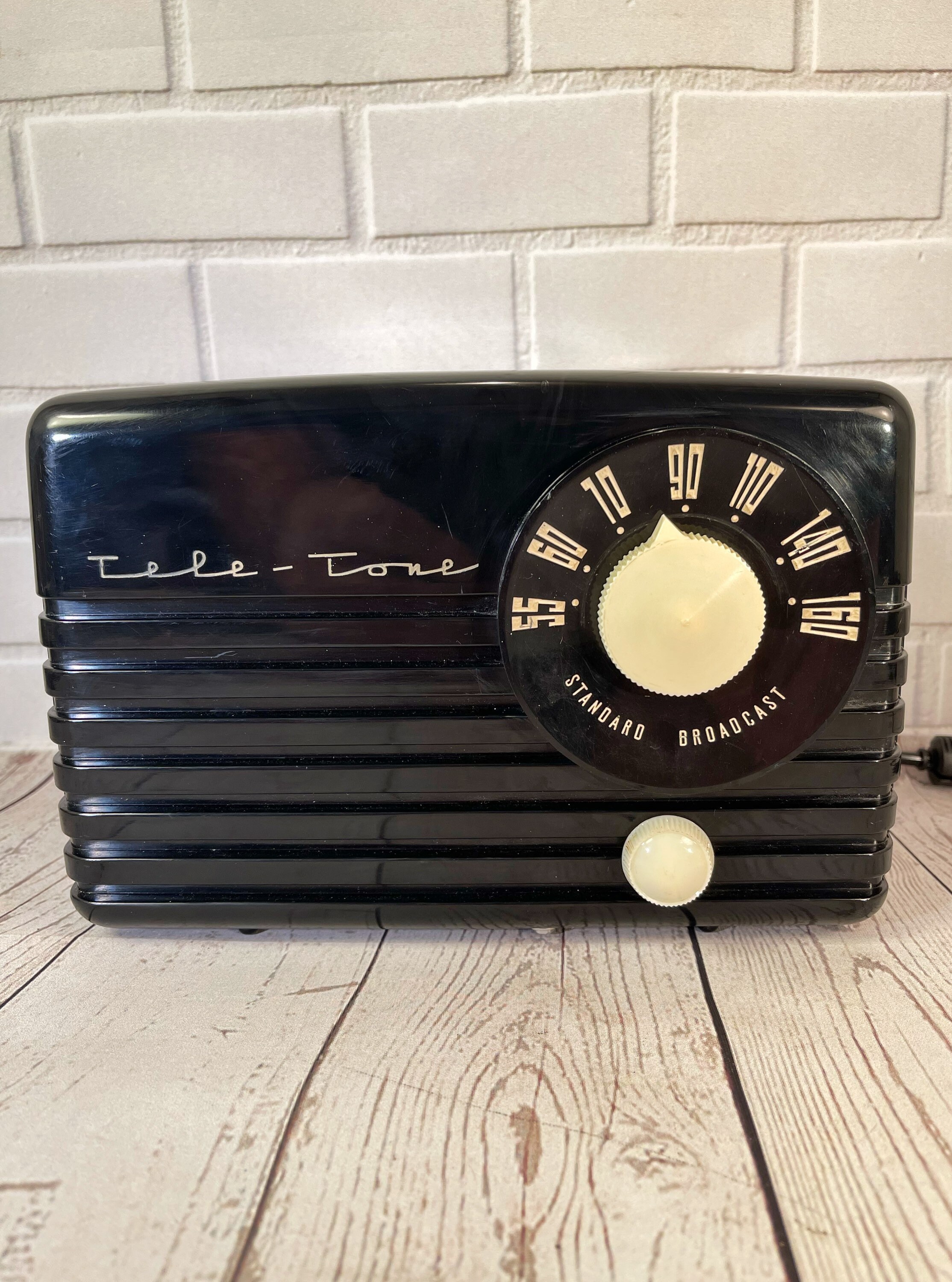 Vintage Restored 1949 Tele-tone Radio With Bluetooth - Etsy