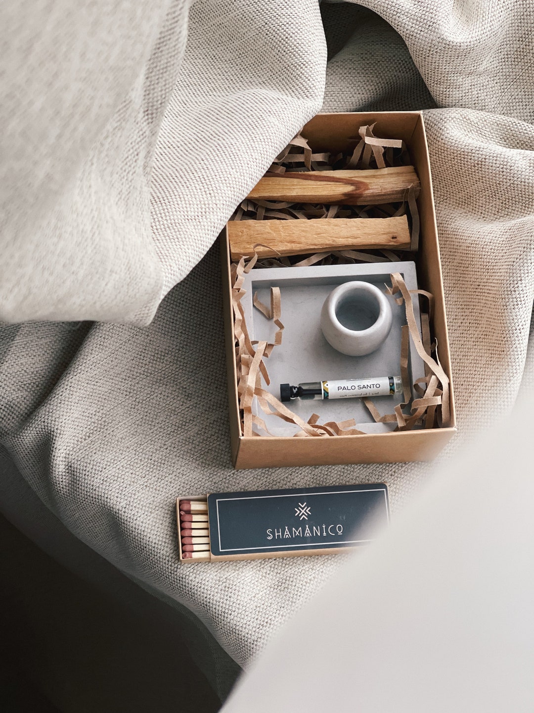 Smudging Kit | Aromatherapy Set | Gift Box With Palo Santo Essential ...