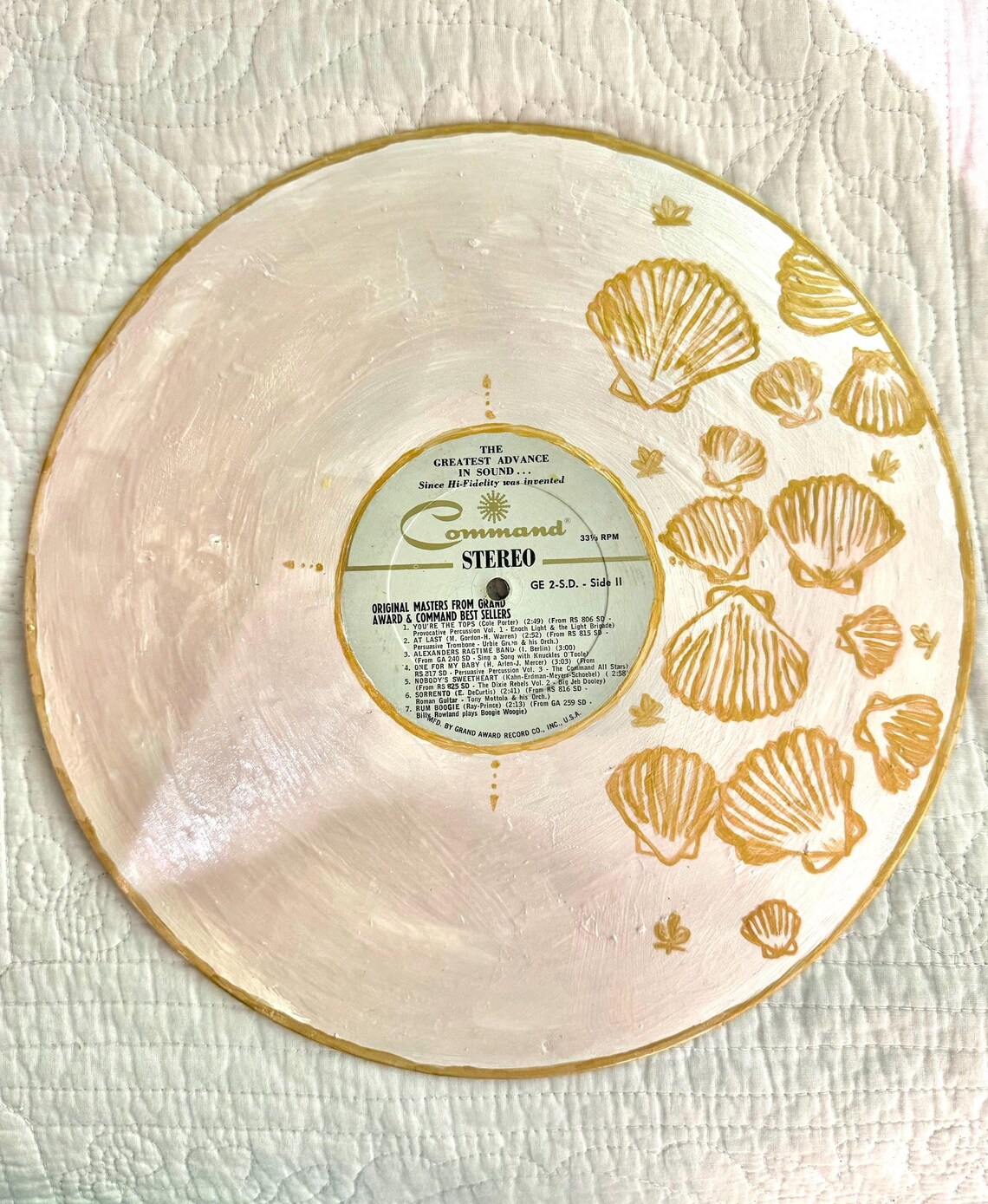 Painted Vinyl - “pink and Dainty Seashells” - Etsy