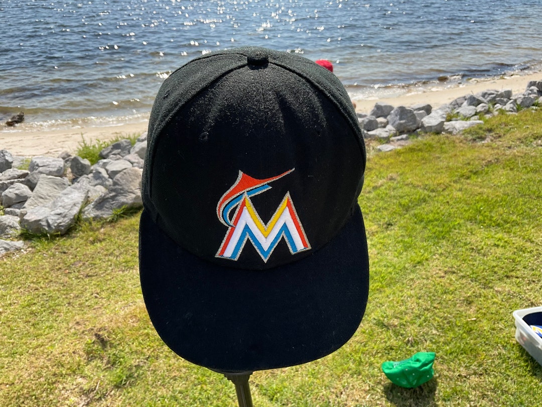 Major League Baseball Cap/hat From Miami Marlins-black With a Large ...