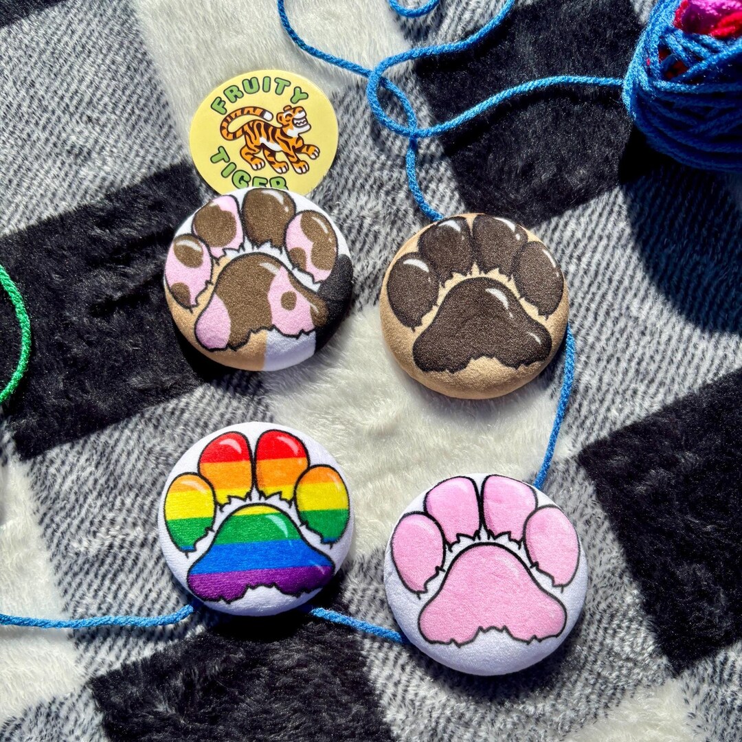 Squishy Paw Button Pin Soft Fabric Badge - Soft Silent Fidget Toy - Dog ...