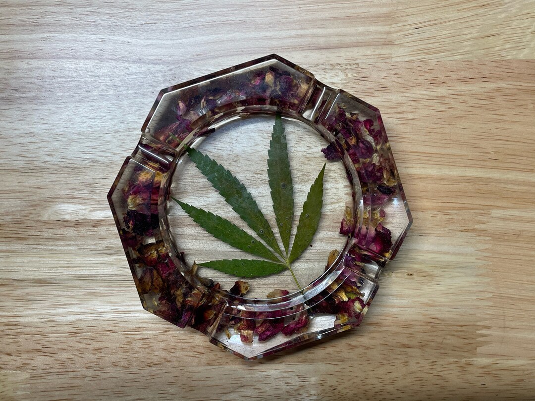 Real Marijuana Leaf Ashtray With Rose Petals - Etsy