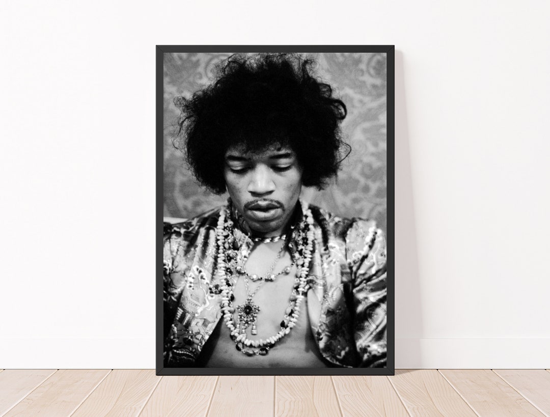 Jimi Hendrix Poster, Black and White Jimi Hendrix 1967 Photo Print ...