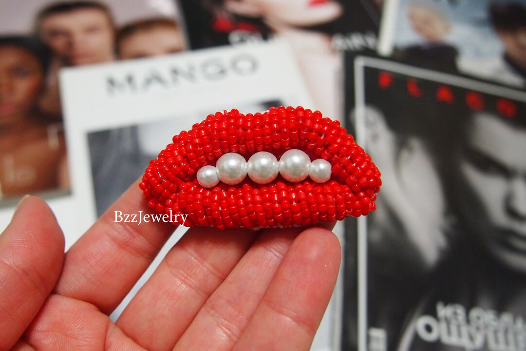 RED LIPS Brooch Red Brooch Embroidery Brooch Gemstoned Brooch Beaded ...