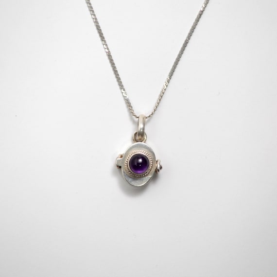 Sterling Silver Necklace With Poison Pendant - Gem
