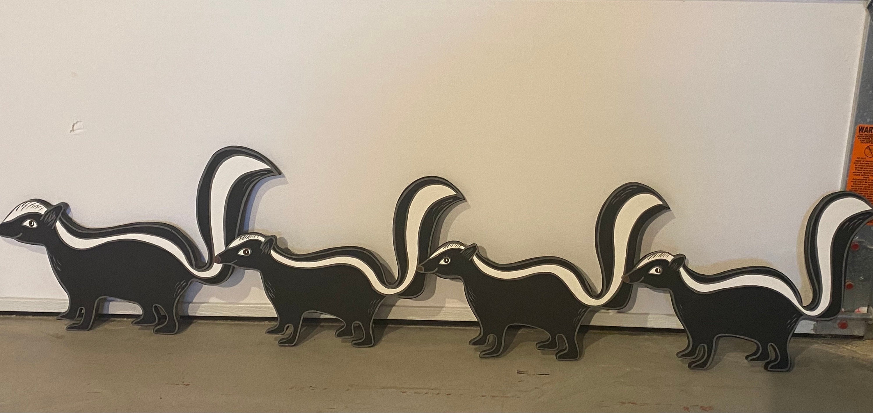 Skunk Family of 4 Wood Outdoor Yard Art Signs, Outdoor Lawn and Garden ...