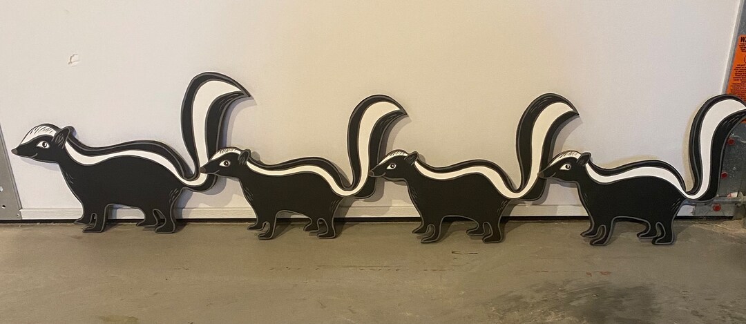Skunk Family of 4 Wood Outdoor Yard Art Signs, Outdoor Lawn and Garden ...