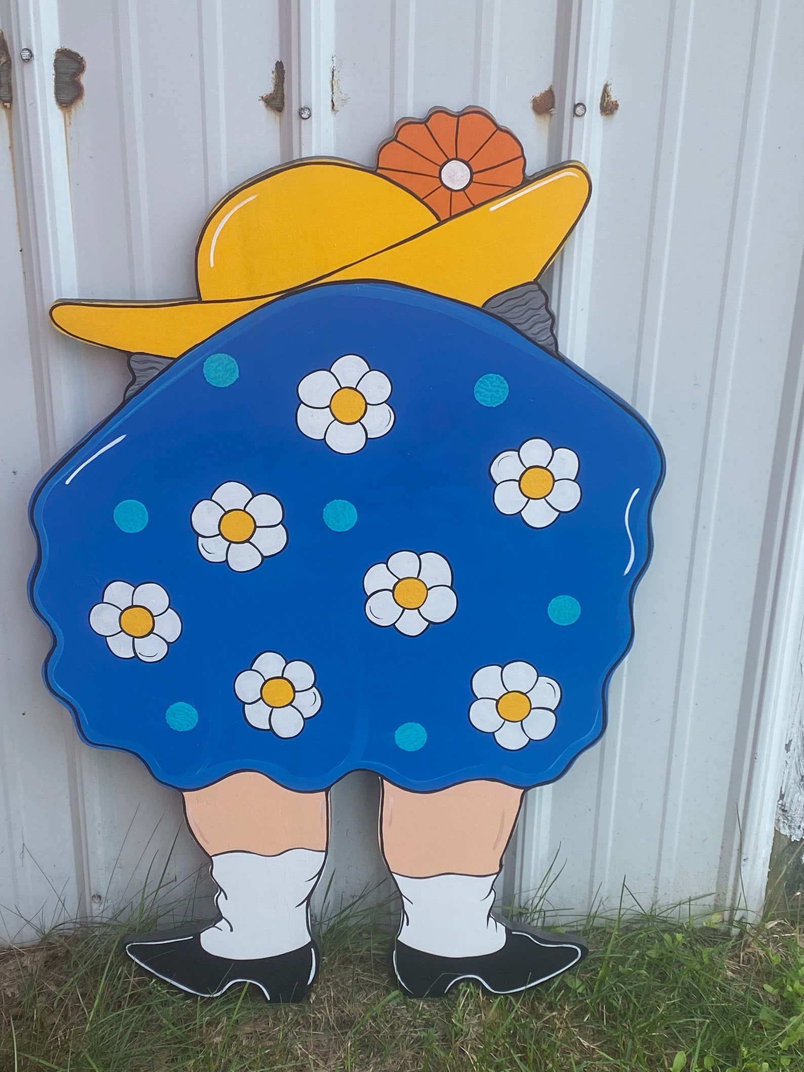 GRANDMA BENDING Over GARDENING, Wood Outdoor Yard Art Sign, Garden ...