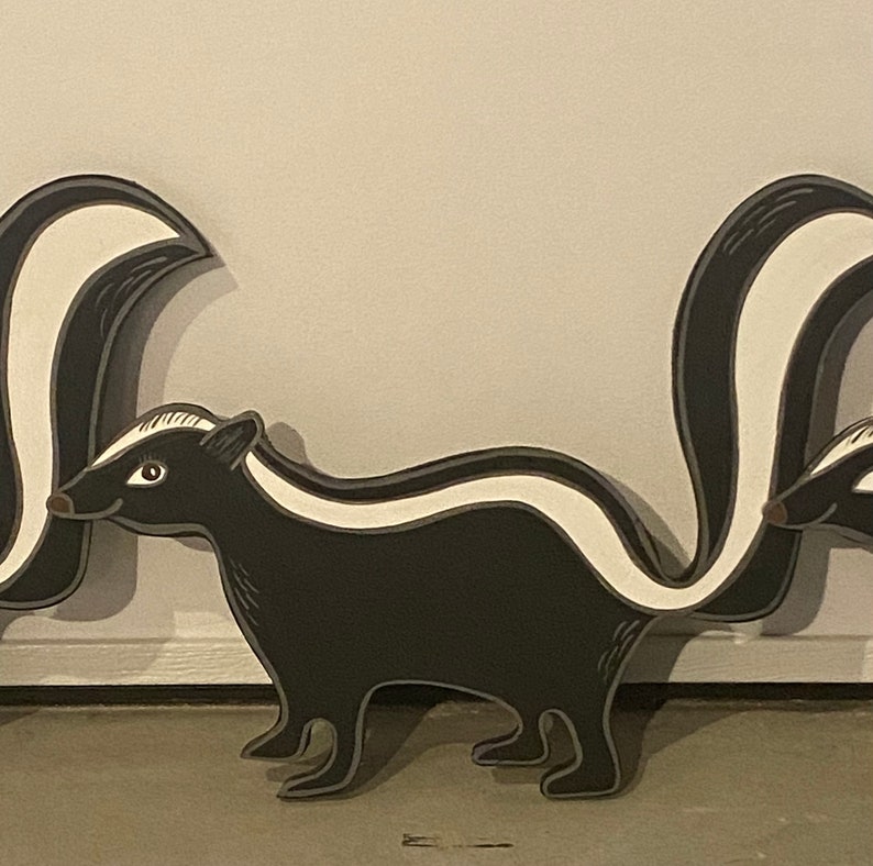 Skunk Family of 4 Wood Outdoor Yard Art Signs, Outdoor Lawn and Garden ...