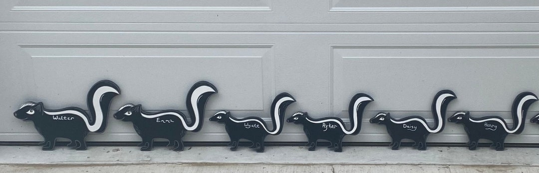 Skunk Family Wood Outdoor Yard Art Sign, Papa, Mama and Babies ...