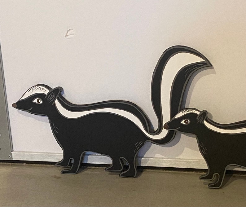 Skunk Family of 4 Wood Outdoor Yard Art Signs, Outdoor Lawn and Garden ...