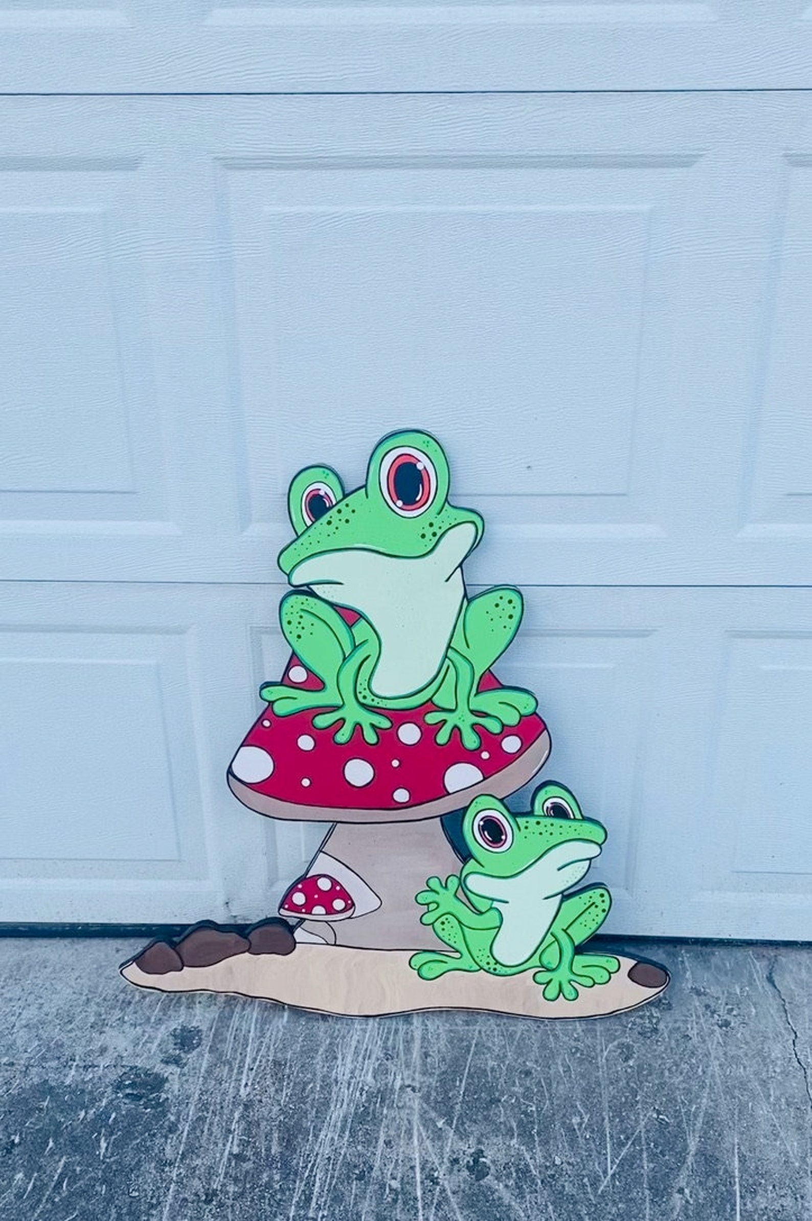 FROGS ON MUSHROOM Wood Outdoor Yard Art Sign, Frog Garden Decoration - Etsy