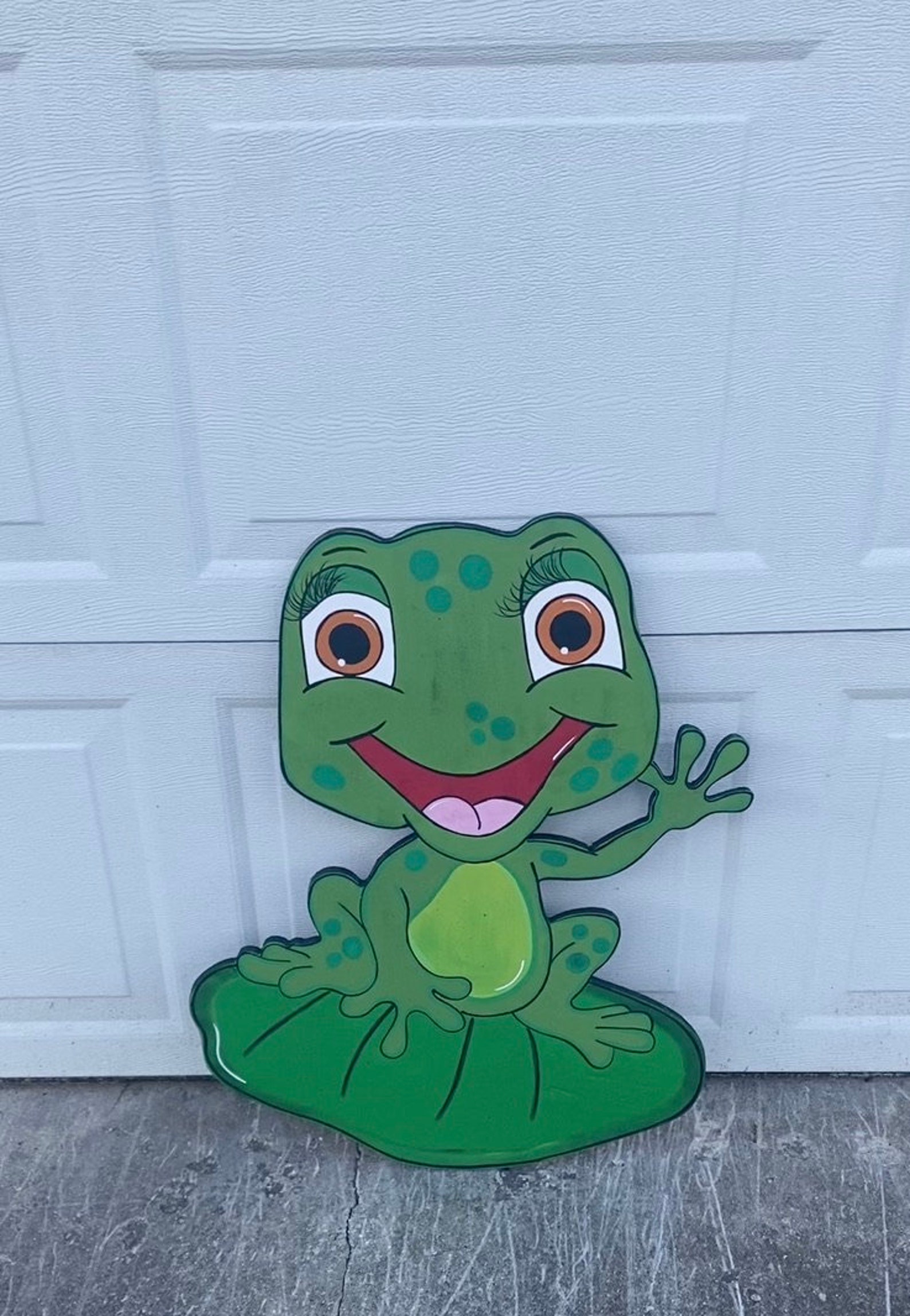 FROG SITTIN on LILY Pad Wood Outdoor Yard Art Sign, Frog Garden ...