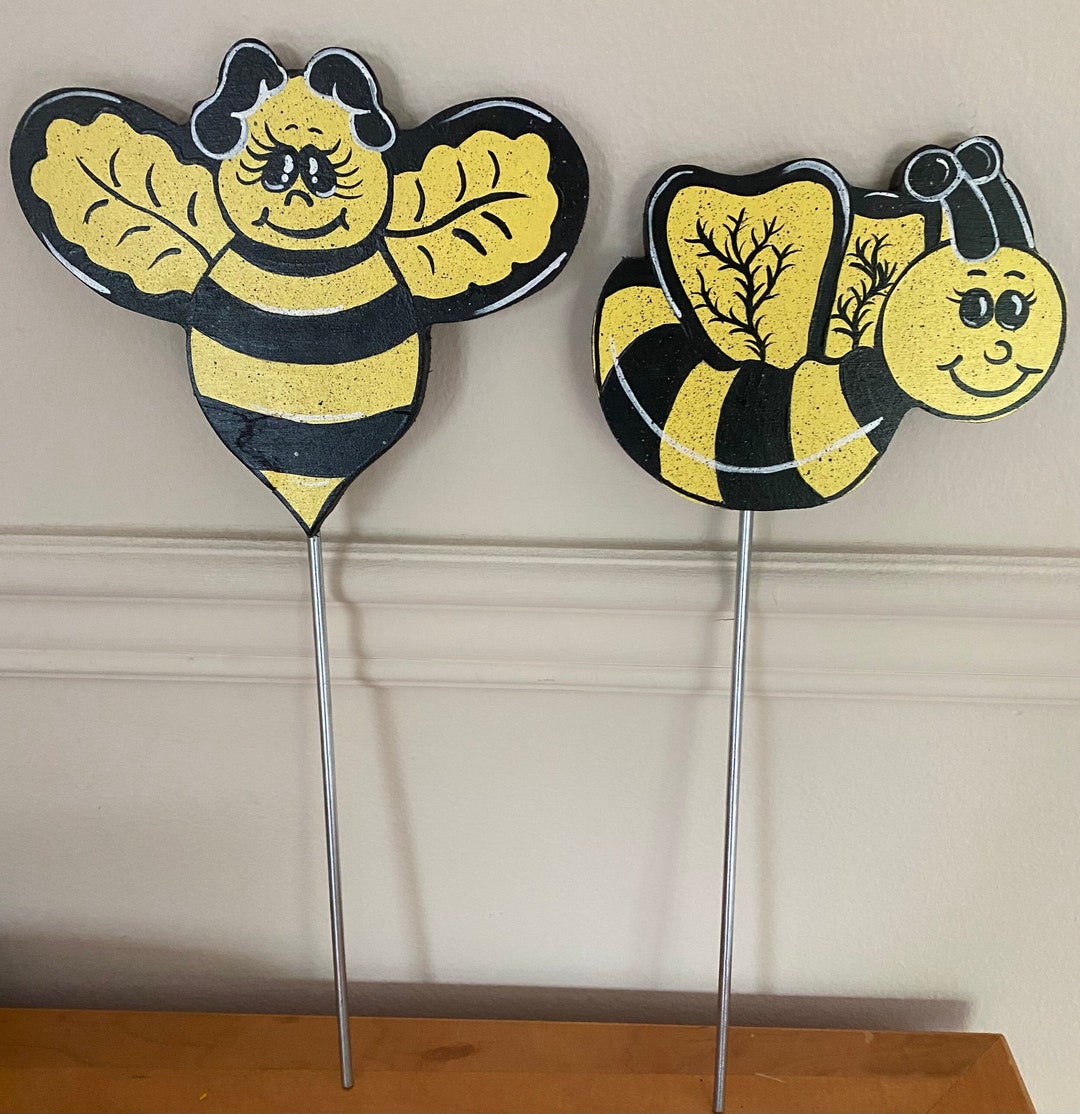 BEE WOOD OUTDOOR Plant Poke, Bees Stake Wood Outdoor Yard Art, Garden ...