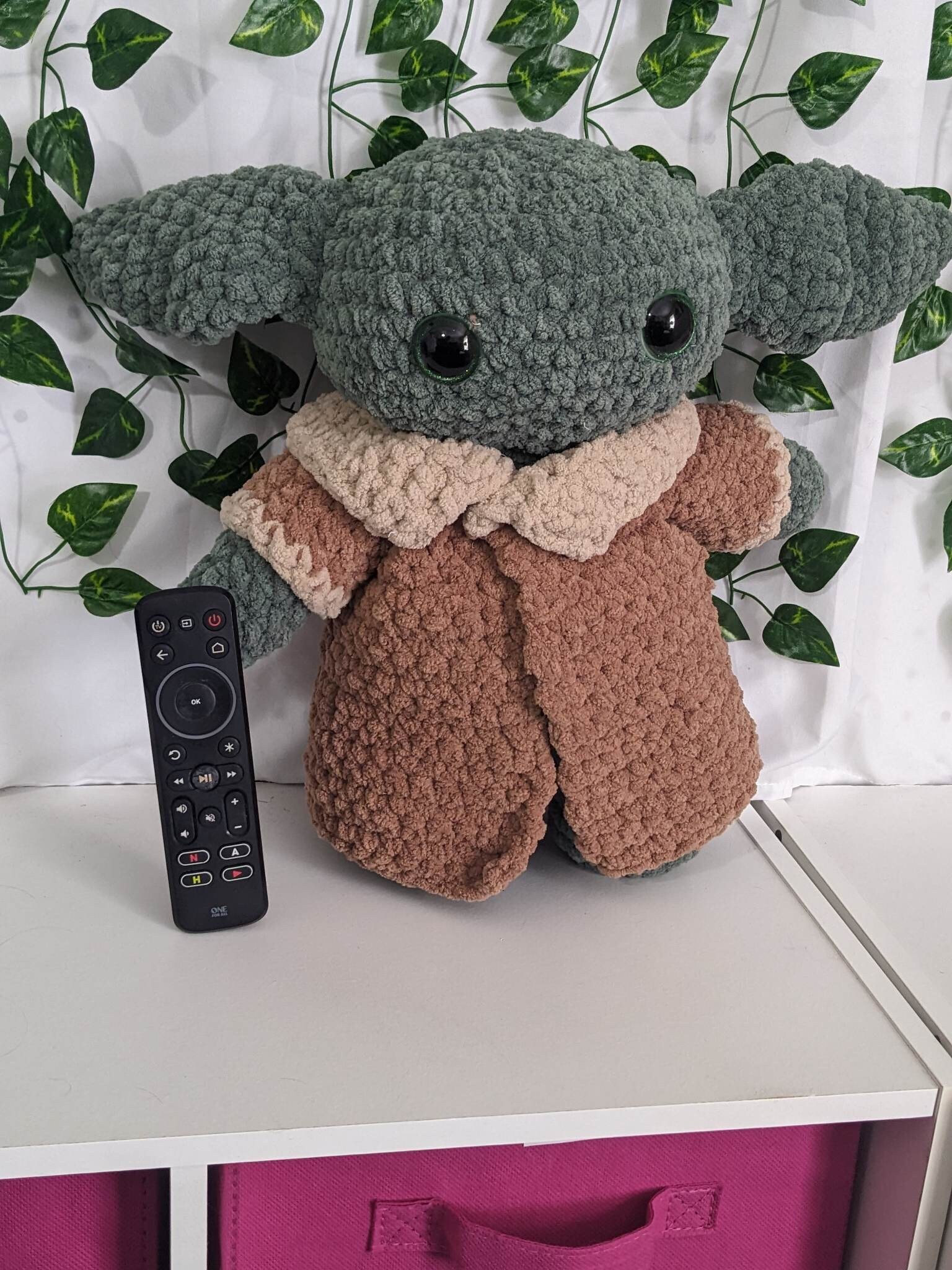 MADE TO ORDER Plush Crochet Large Green Alien Stuffy/crochet/yarn/fiber ...