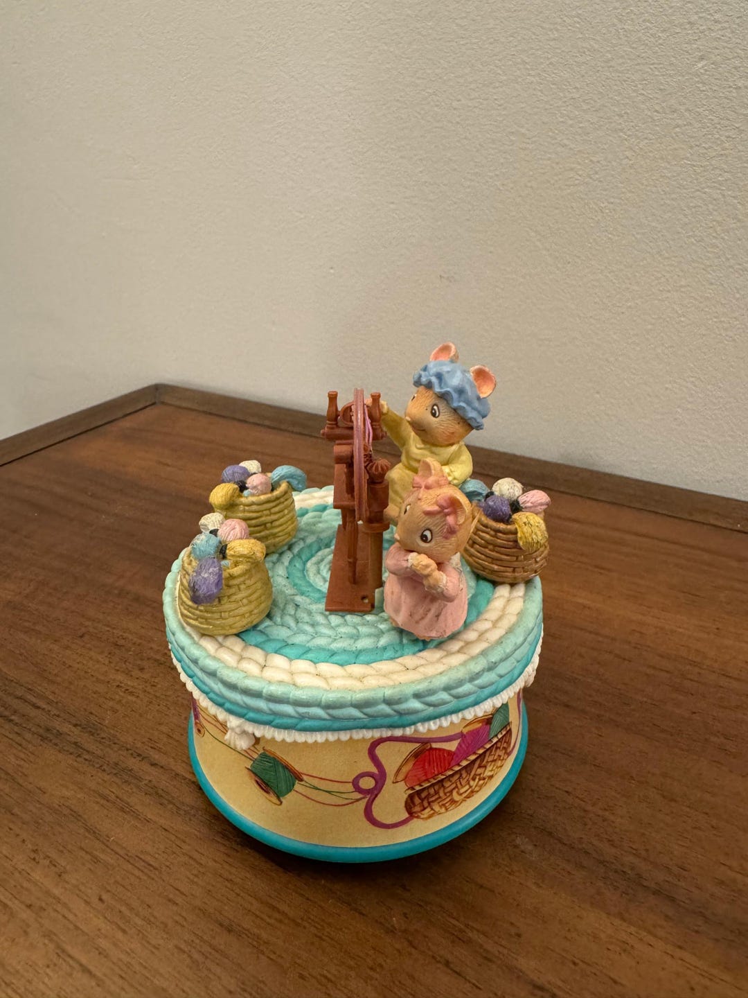 Vintage Enesco Mouse Animated Music Box Tuned Spinning Wheel - Etsy