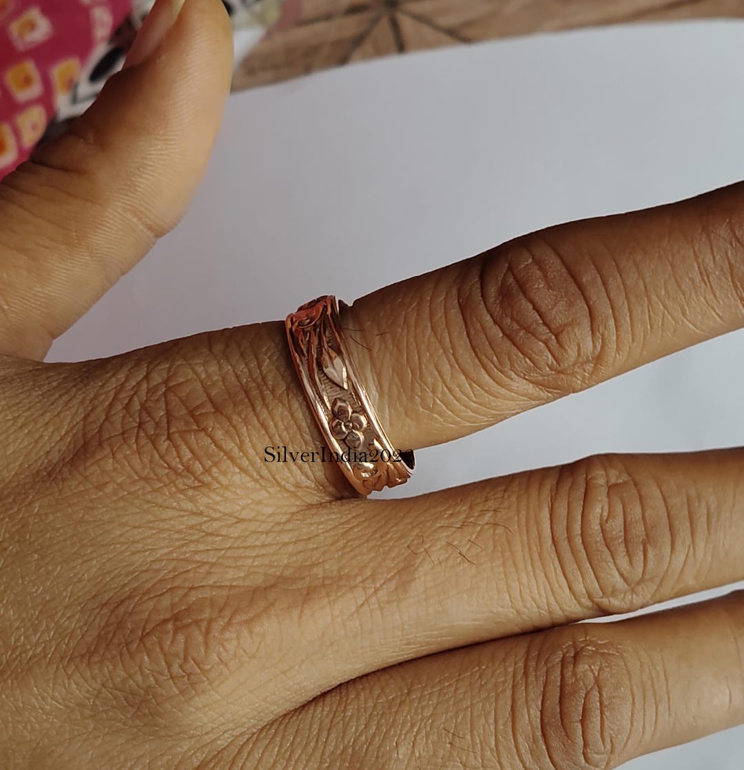Hammered Copper Band Ring: Solid Copper Jewelry - Etsy