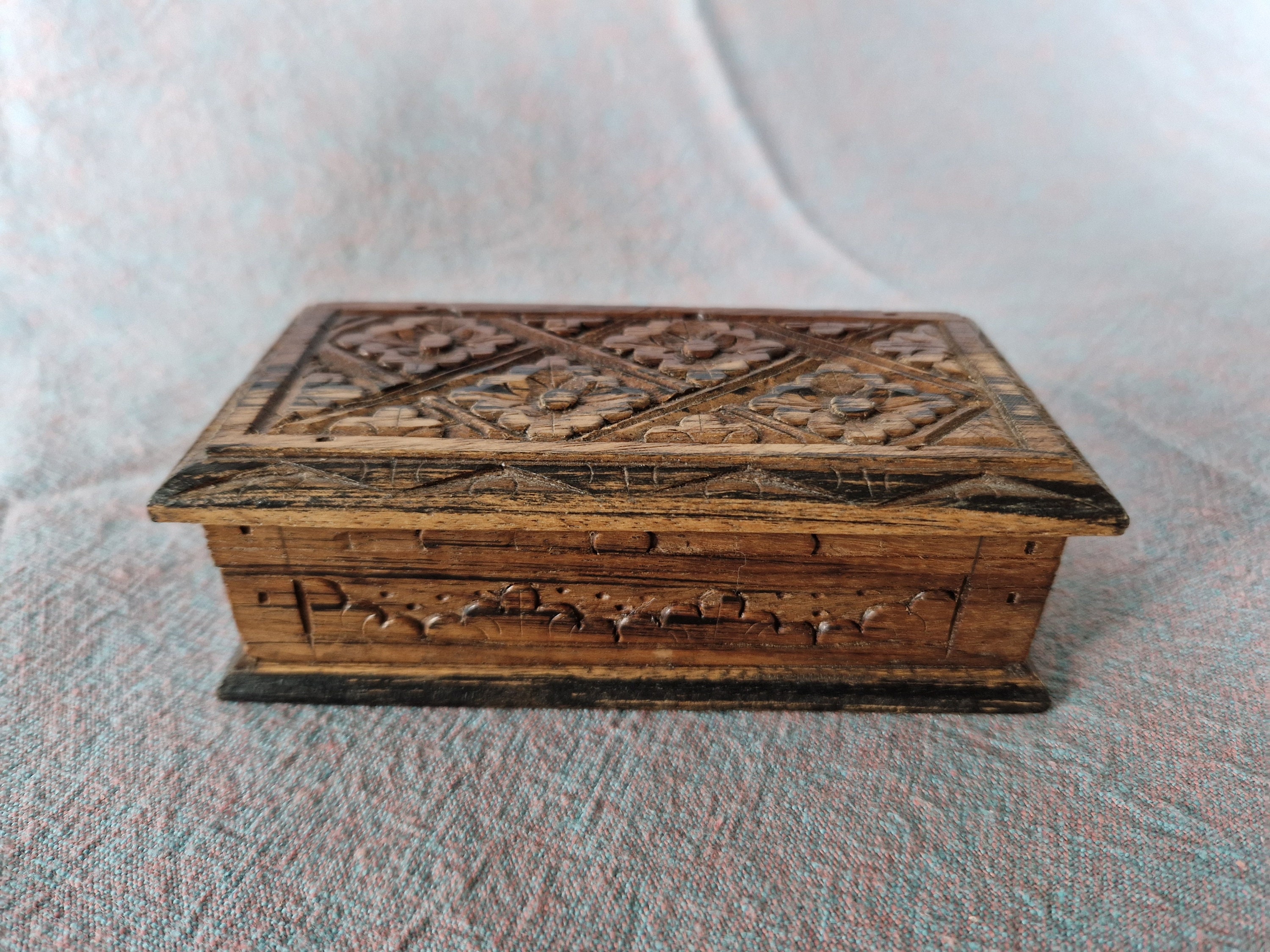 Hand-carved Wood Box, Vintage Hand Carved Flower Design Wood Box, Small ...