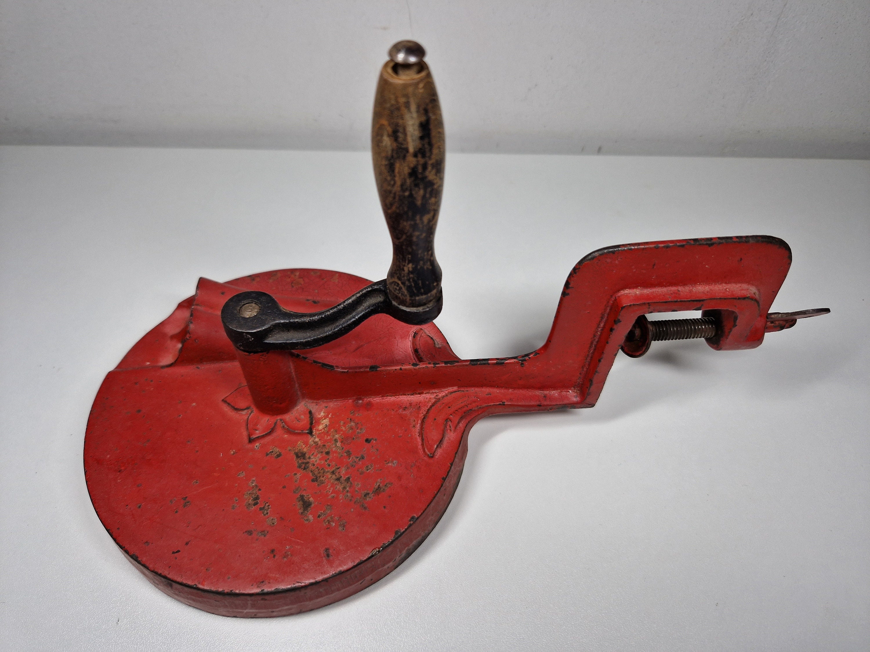 Antique Red Bean Slicer, Vintage Kitchen Decor, Hand Crank Bean Slicer ...