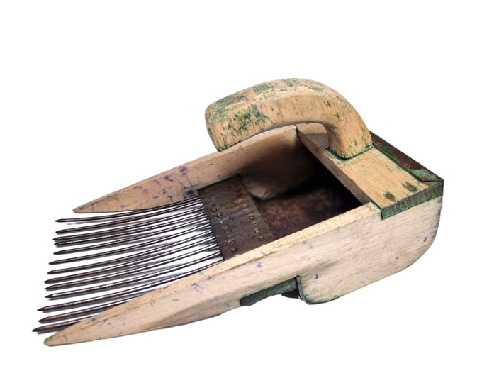 Vintage Berry Picker Comb, Rustic Country Garden Fruit Scoop, Old ...