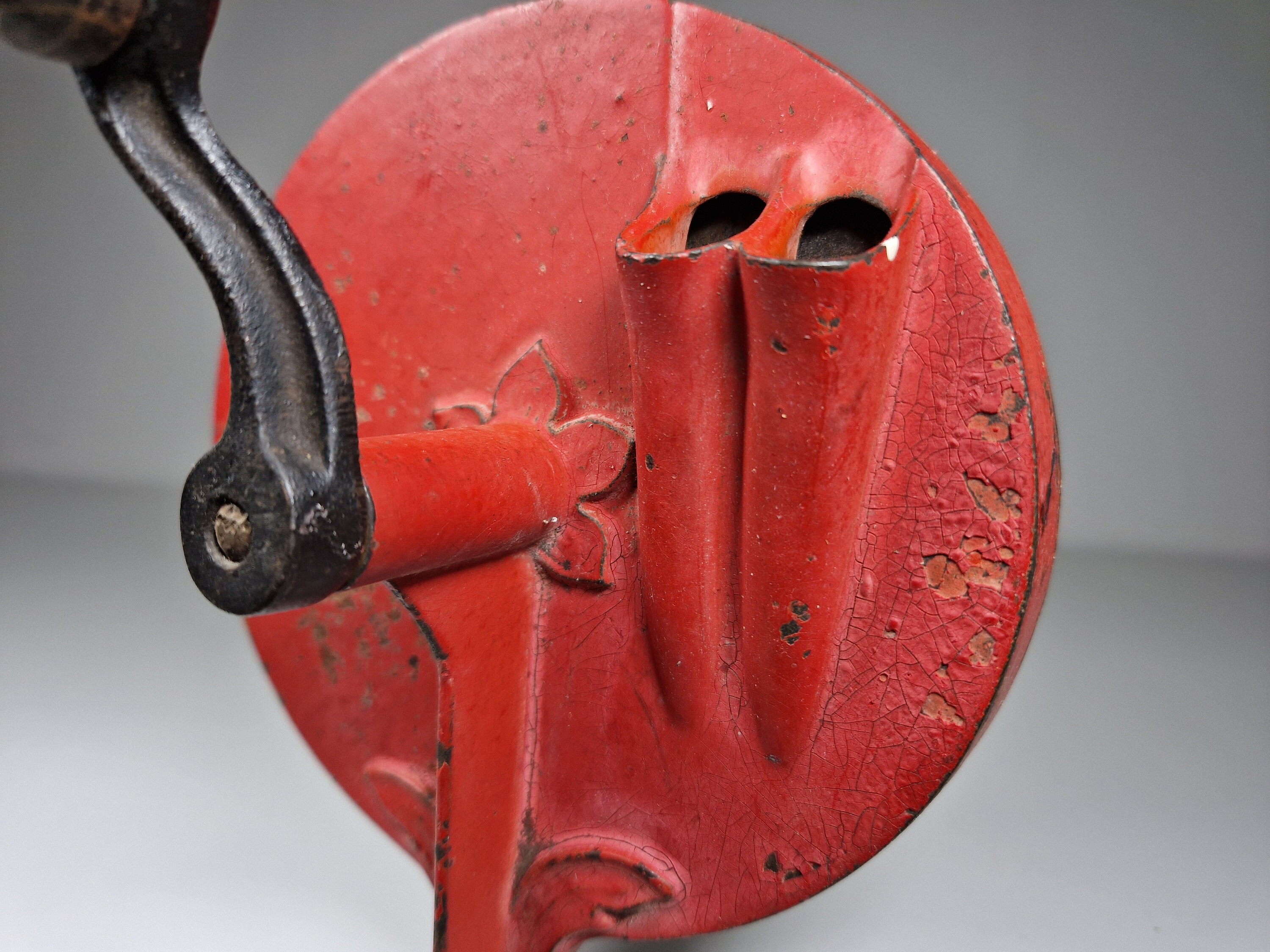 Antique Red Bean Slicer, Vintage Kitchen Decor, Hand Crank Bean Slicer ...