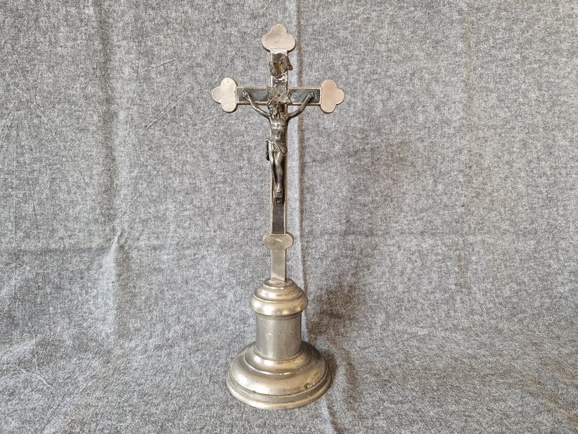 Antique Metal Altar Gothic Icon Jesus Christ Crucifix, Vintage Standing ...