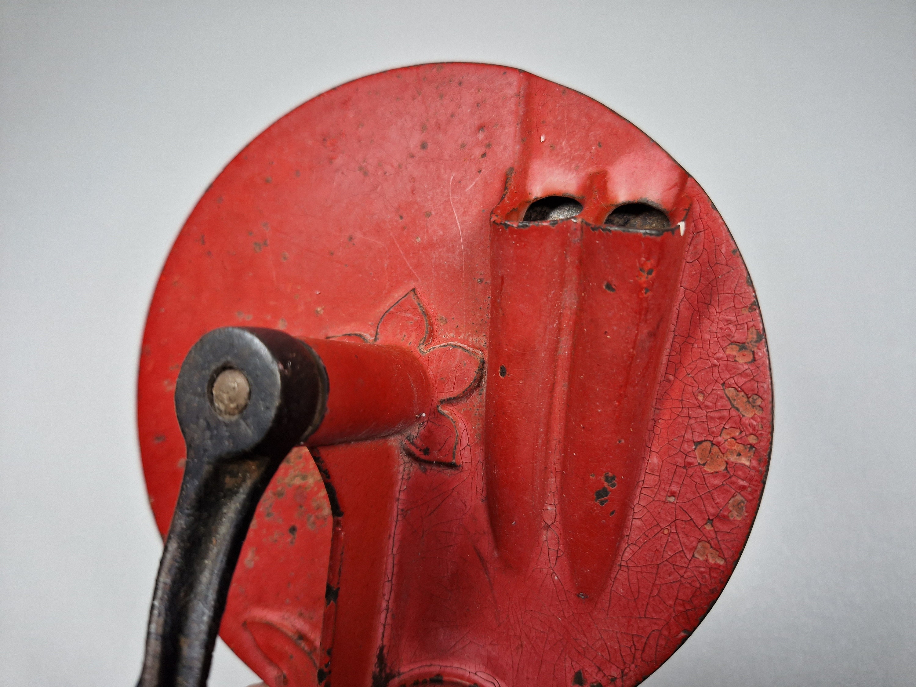 Antique Red Bean Slicer, Vintage Kitchen Decor, Hand Crank Bean Slicer ...