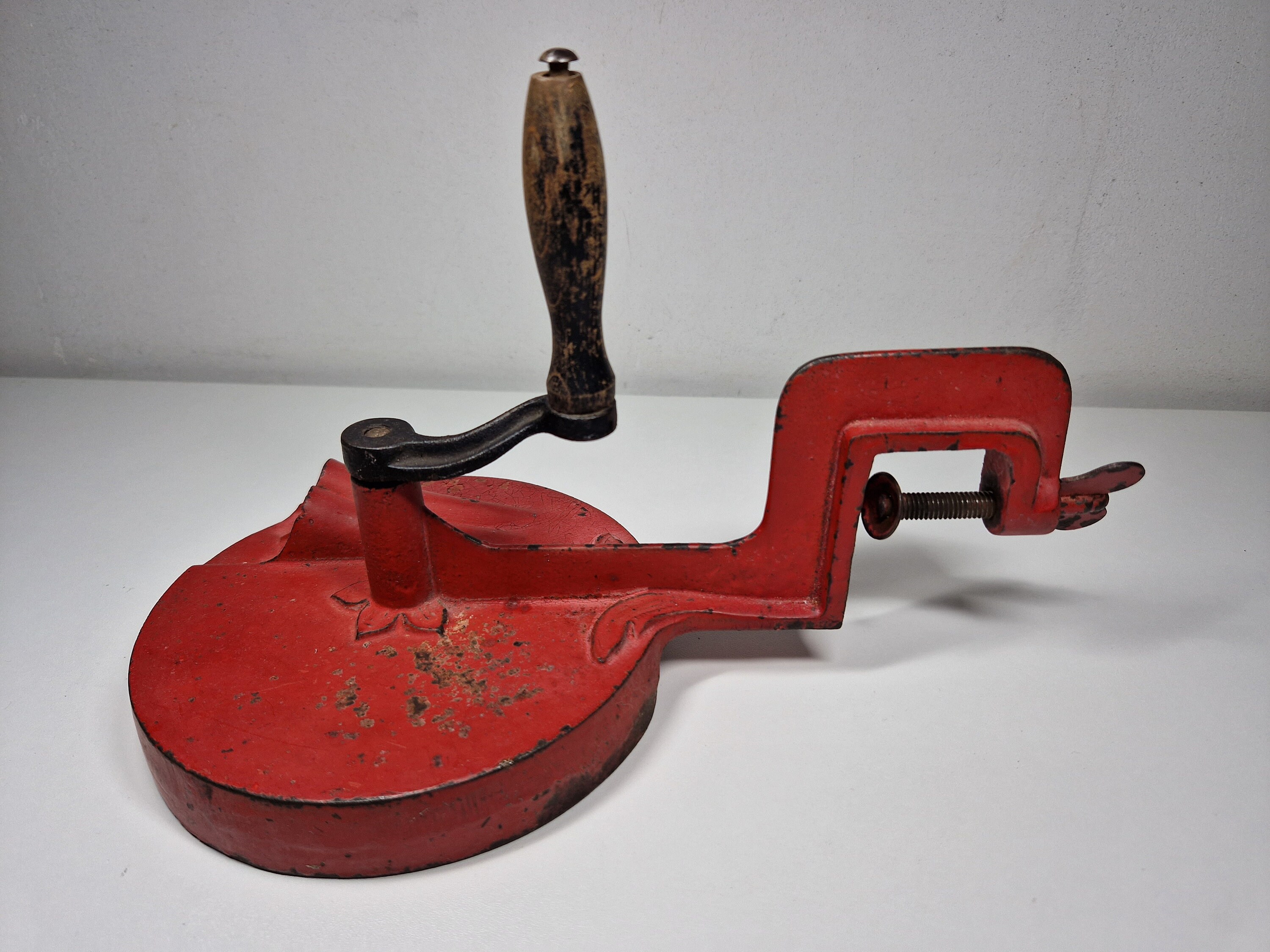 Antique Red Bean Slicer, Vintage Kitchen Decor, Hand Crank Bean Slicer ...