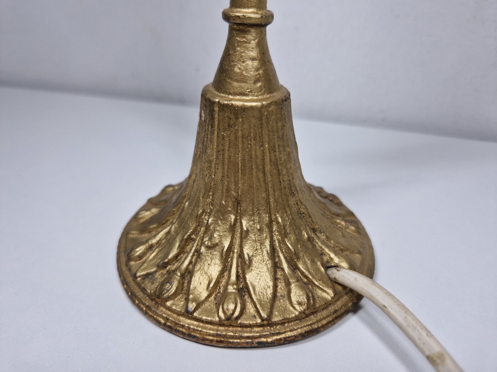 Vintage Desk Lamp, Vintage Painted Metal Table Lamp, Peacock Lamp ...