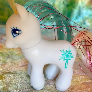 G2 MLP My Little Pony Royal Twins 'baby Wiggles' & 'baby Giggles ...