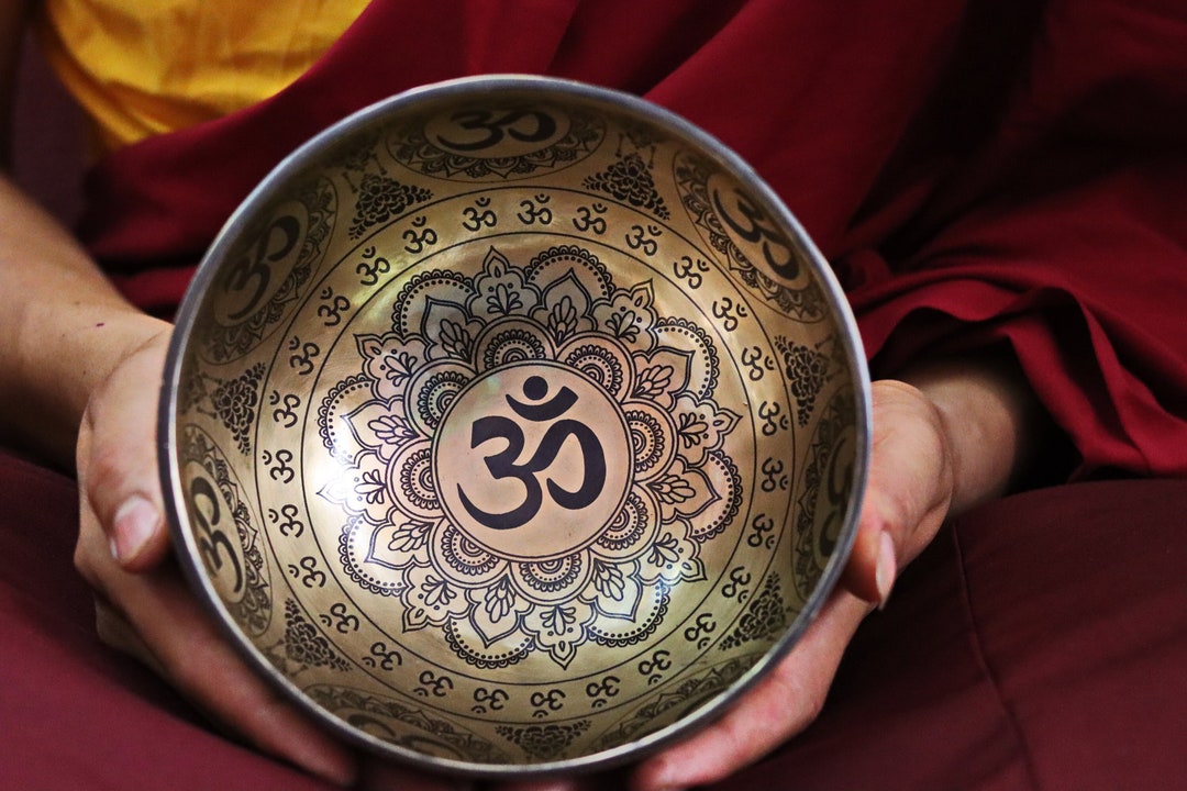 Spiritual Ohm Carving Singing Bowl From Nepal-meditation Bowl-tibetan ...