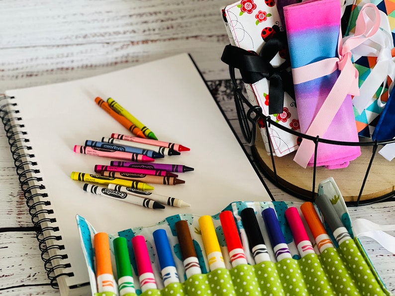Crayon & Marker Roll Geometric Roll up Art Case - Etsy