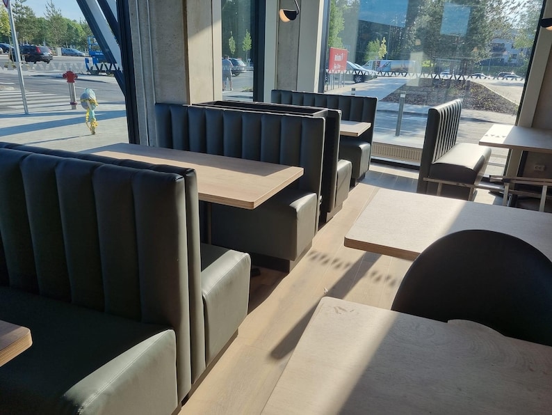 Bespoke Restaurant Furniture/ Booth Bench Seating/ Chesterfield Style ...