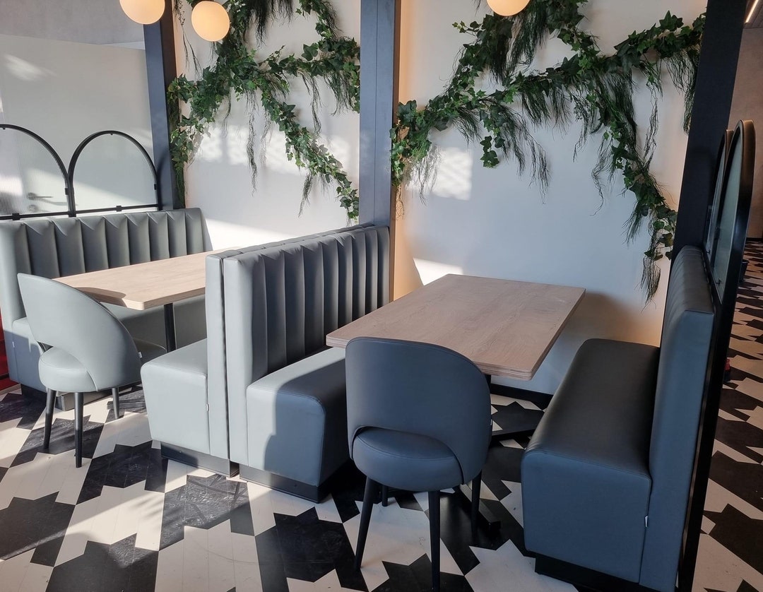 Bespoke Restaurant Furniture/ Booth Bench Seating/ Chesterfield Style ...