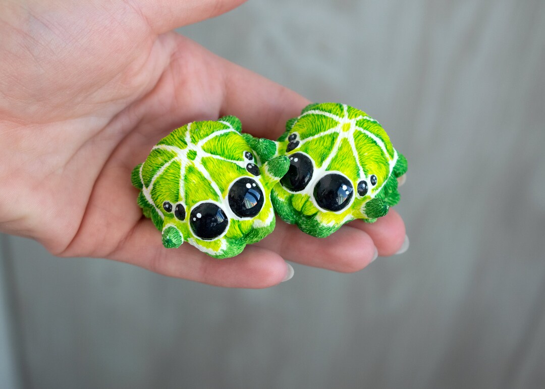 Cute Spider Figurine, Lime Spider Who Wants to Hug You, Free Hugs ...