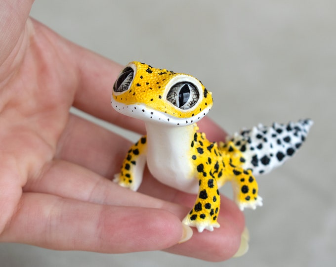 Cute Leopard Gecko Figurine, Eublepharis, Cute Reptile Figurine, Yellow ...