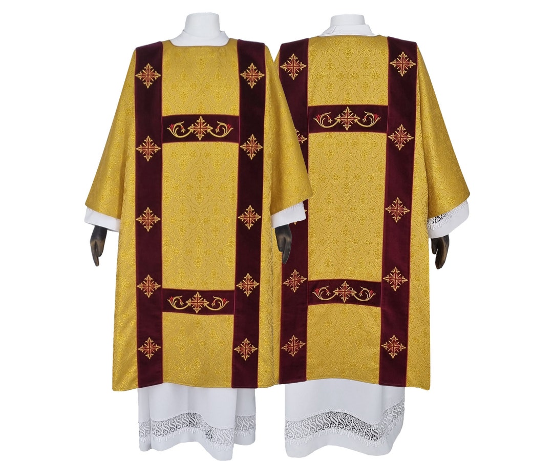Semi Gothic Dalmatic With Matching Deacon Stole - Etsy