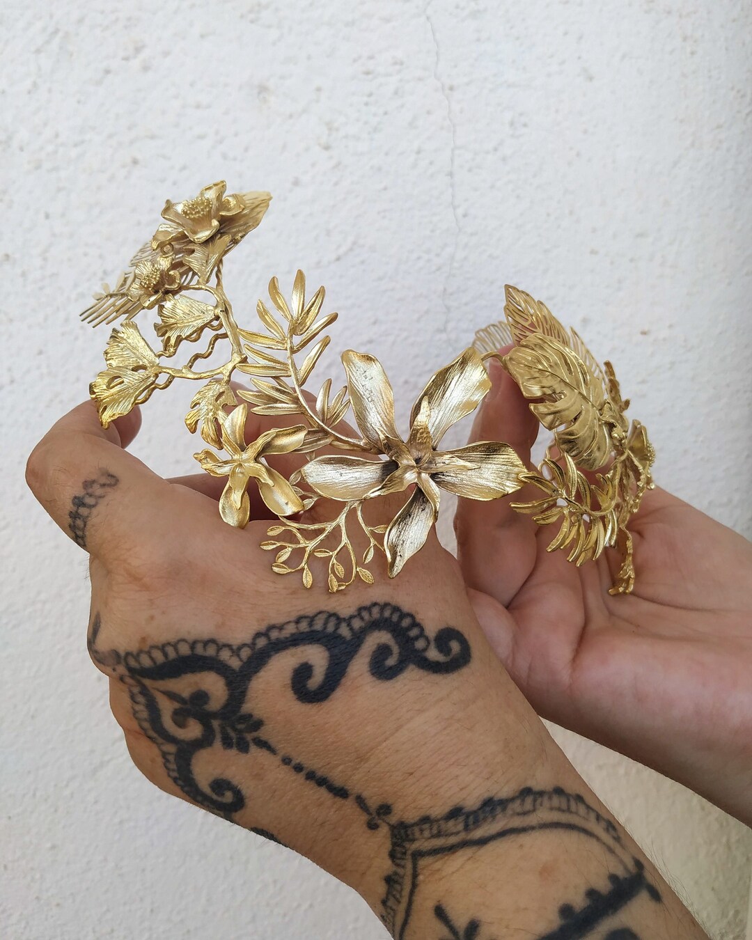 Alternative Bridal Crown With Gold or Silver Leaves Flowers and Branchs ...