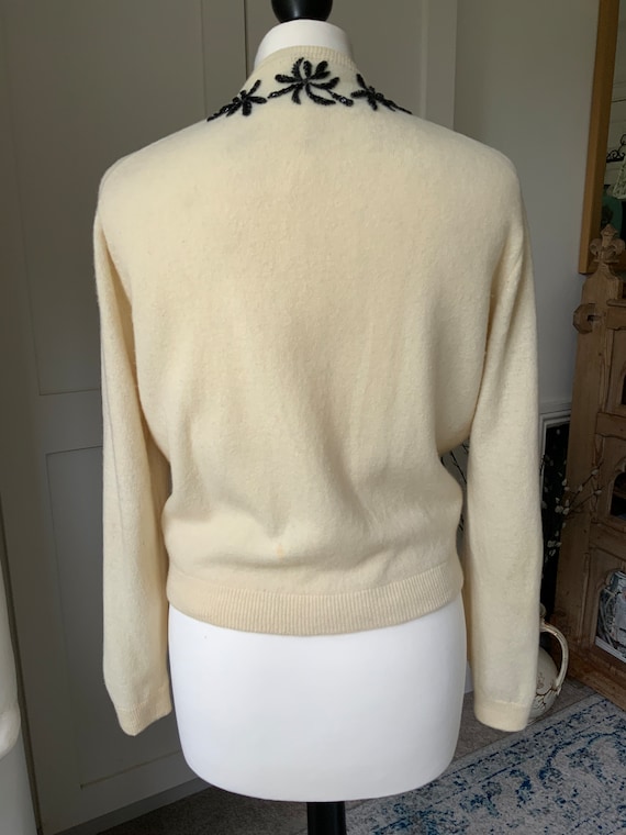 Vintage 1950s 1960s Ivory Lemon Wool Hand Beaded Card… - Gem